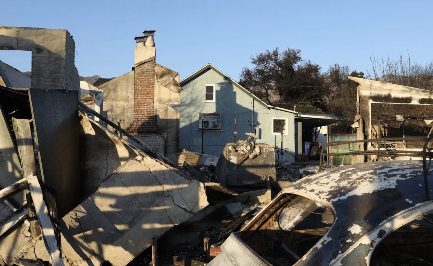 Why do some houses burn down and not others? - Conservation Biology ...